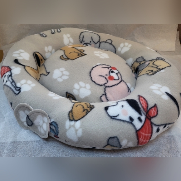 Cat | Custom Made Adorable Fleece Cat Beds | Poshmark
